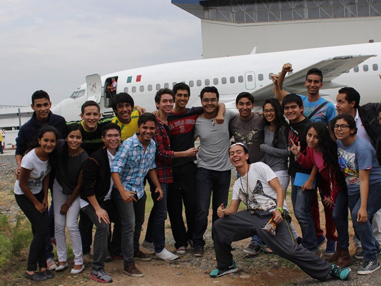 Nuestra Historia - 2014 - UNAQ - Universidad Aeronáutica en Querétaro