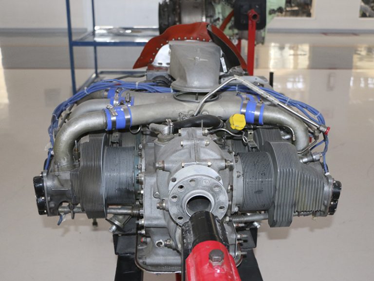 Motores y Turbinas - UNAQ - Universidad Aeronáutica en Querétaro